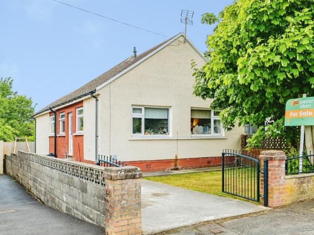 4 bedroom semi detached bungalow for sale