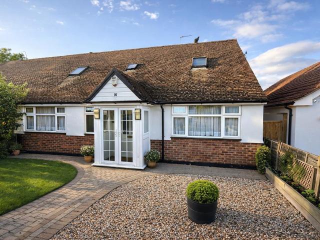 4 bedroom semi detached bungalow for sale
