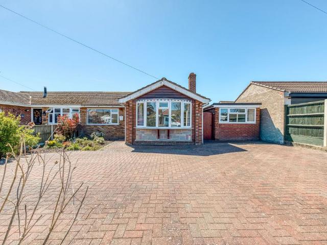 4 bedroom semi detached bungalow for sale