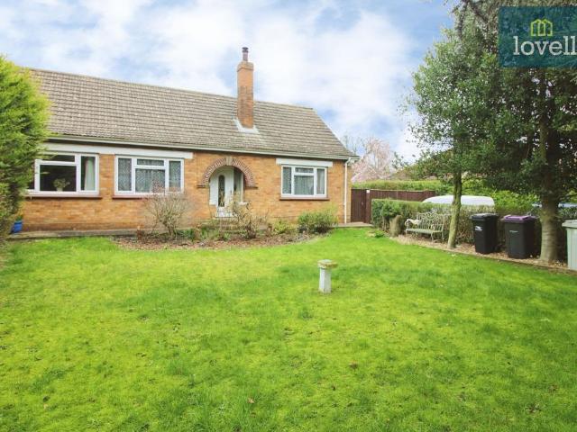 4 bedroom semi detached bungalow for sale