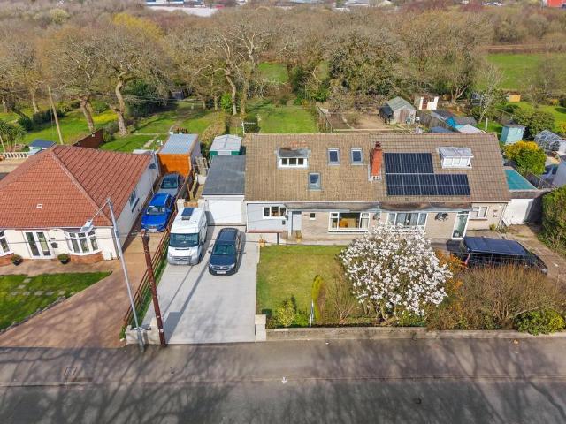 4 bedroom semi detached bungalow for sale