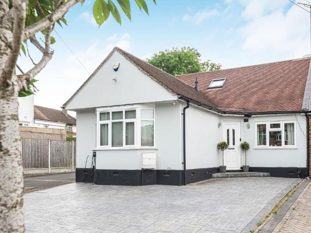 4 bedroom semi detached bungalow for sale