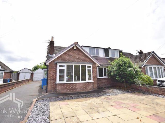 4 bedroom semi detached bungalow for sale