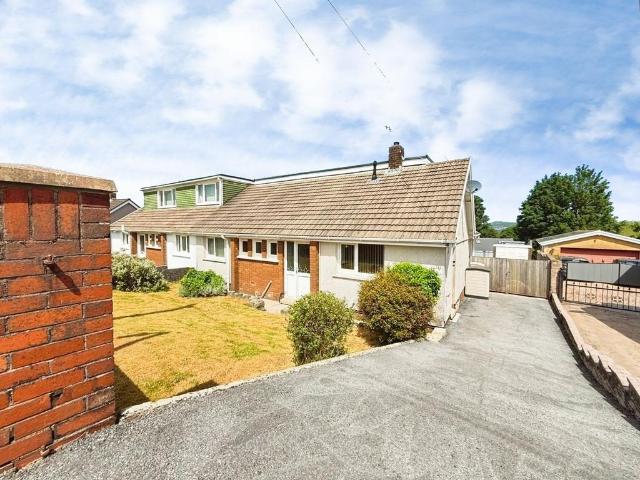 4 bedroom semi detached bungalow for sale