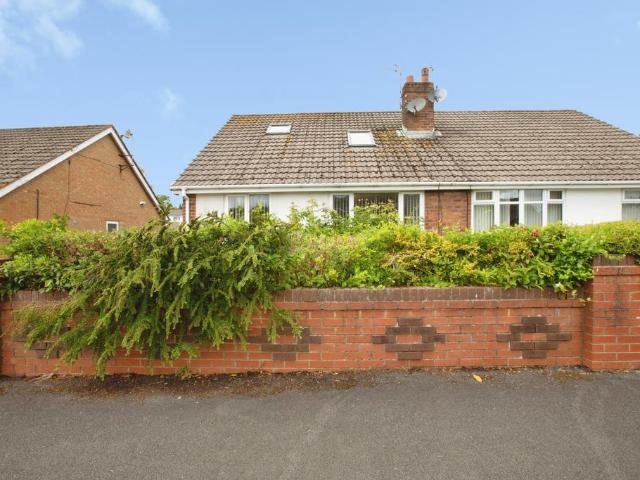 4 bedroom semi detached bungalow for sale