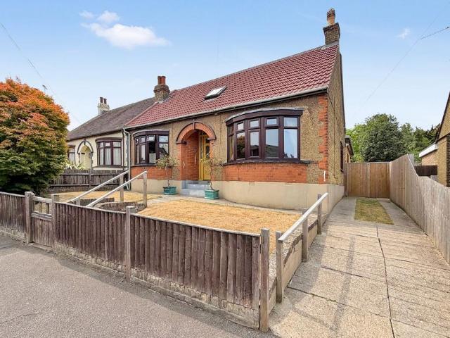 4 bedroom semi detached bungalow for sale
