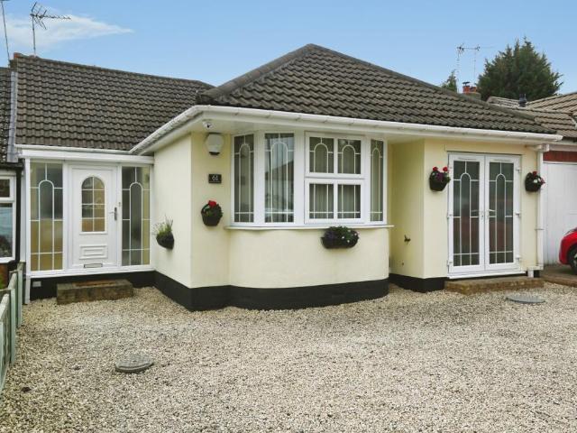 4 bedroom semi detached bungalow for sale