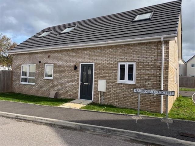 4 bedroom semi detached bungalow for sale
