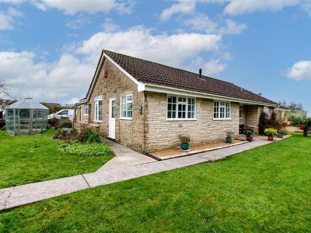 4 bedroom semi detached bungalow for sale