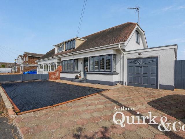 4 bedroom semi detached bungalow for sale