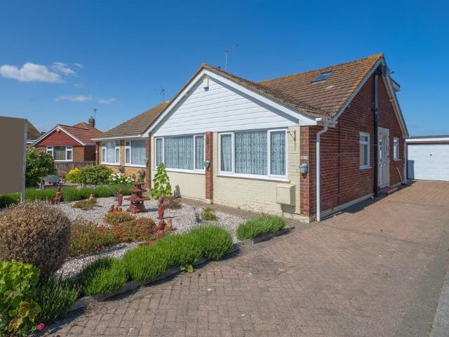 4 bedroom semi detached bungalow for sale