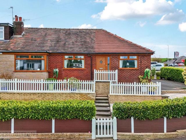 4 bedroom semi detached bungalow for sale