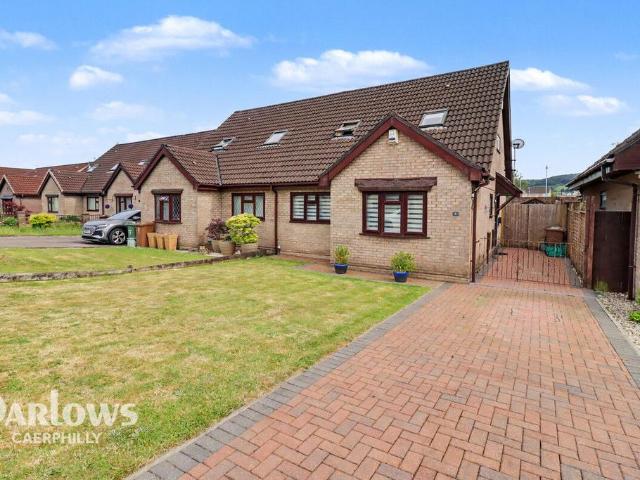 4 bedroom semi detached bungalow for sale