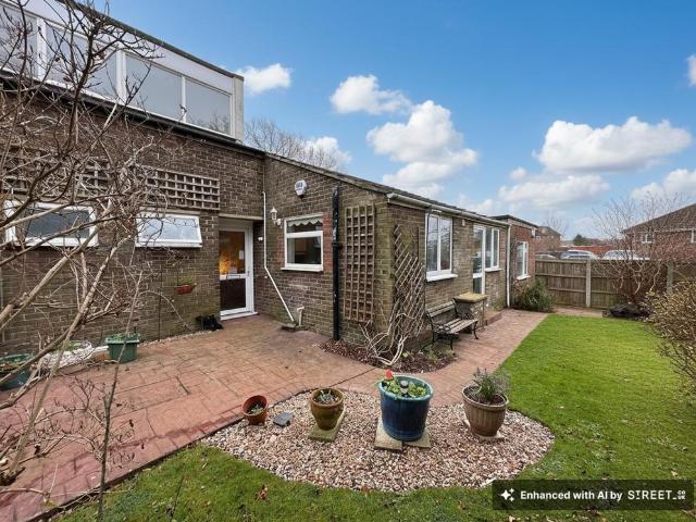 4 bedroom semi detached bungalow for sale