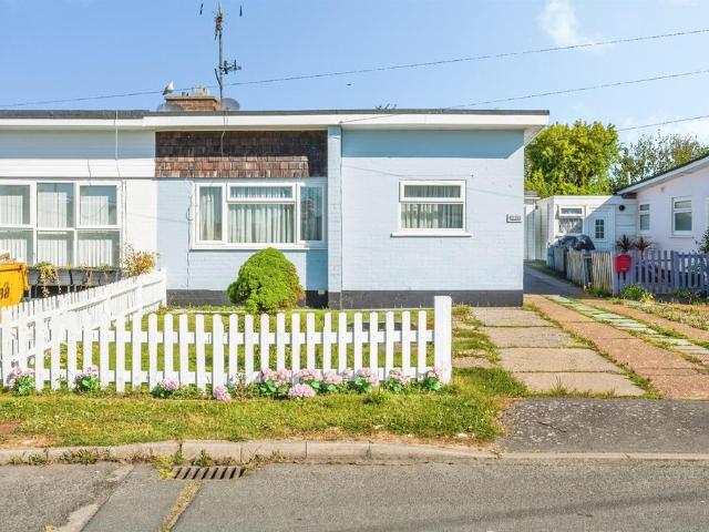 4 bedroom semi detached bungalow for sale