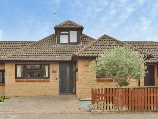 4 bedroom semi detached bungalow for sale