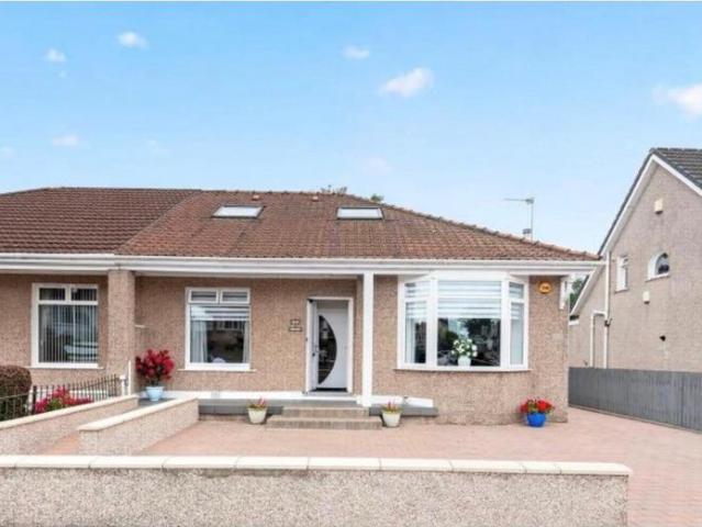 4 bedroom semi detached bungalow for sale
