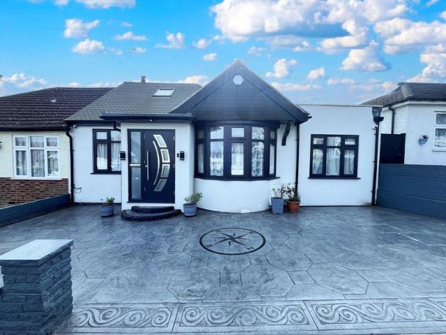 4 bedroom semi detached bungalow for sale