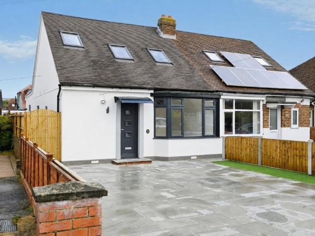 4 bedroom semi detached bungalow for sale