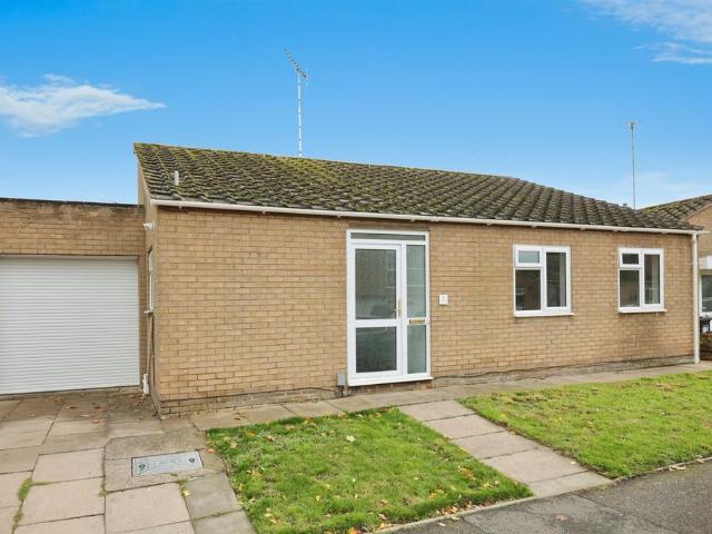 4 bedroom semi detached bungalow for sale