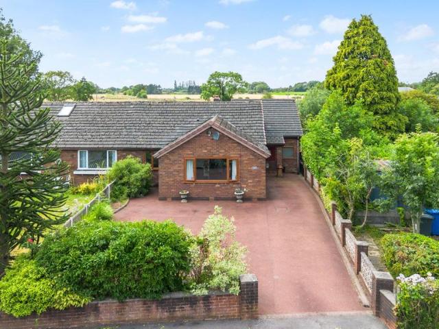 4 bedroom semi detached bungalow for sale