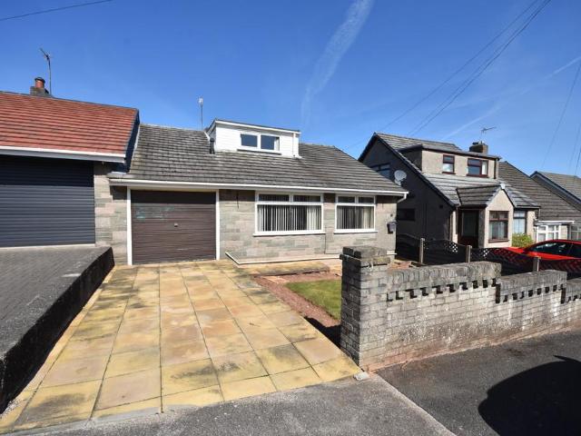 4 bedroom semi detached bungalow for sale