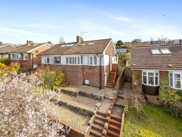 4 bedroom semi detached bungalow for sale