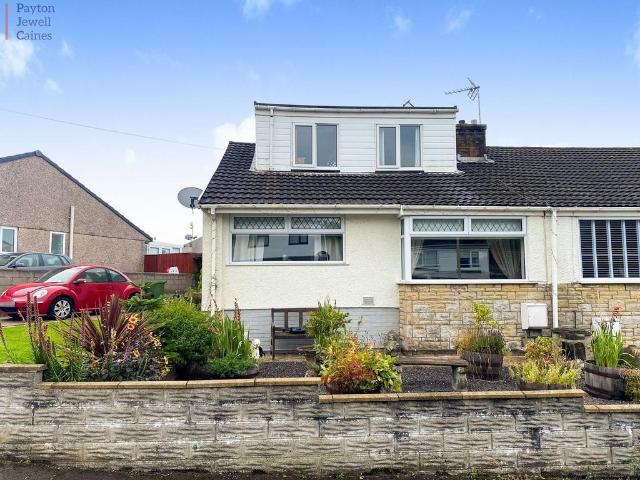 4 bedroom semi detached bungalow for sale