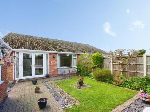 4 bedroom semi detached bungalow for sale in Grampian Close, Huntington, York, YO32