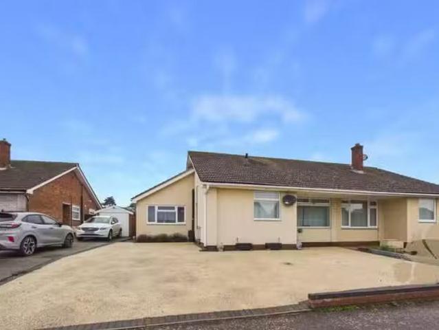 4 bedroom semi detached bungalow for rent in Remus Close, Colc.