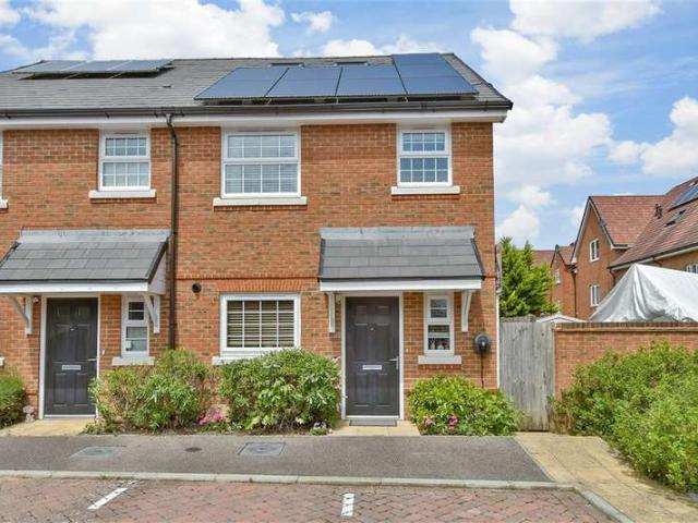 4 Bedroom Semi Detached House
