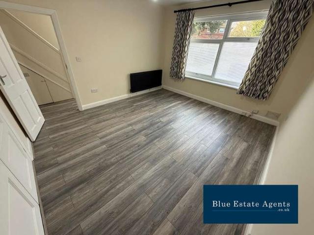 4 Bedroom Semi Detached House