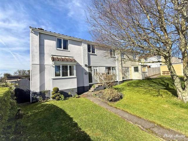 4 Bedroom Semi Detached House
