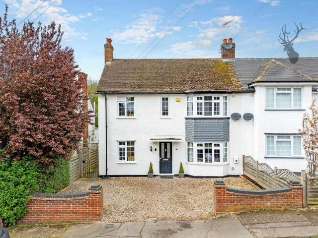 4 Bedroom Semi Detached House
