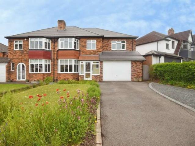 4 Bedroom Semi Detached House