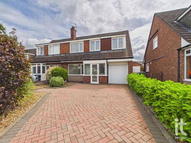 4 Bedroom Semi Detached House