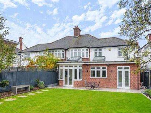 4 Bedroom Semi Detached House
