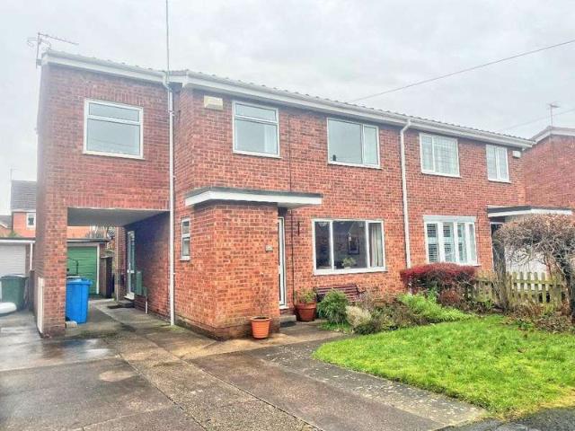 4 Bedroom Semi Detached House