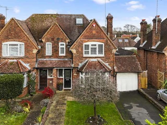 4 Bedroom Semi Detached House