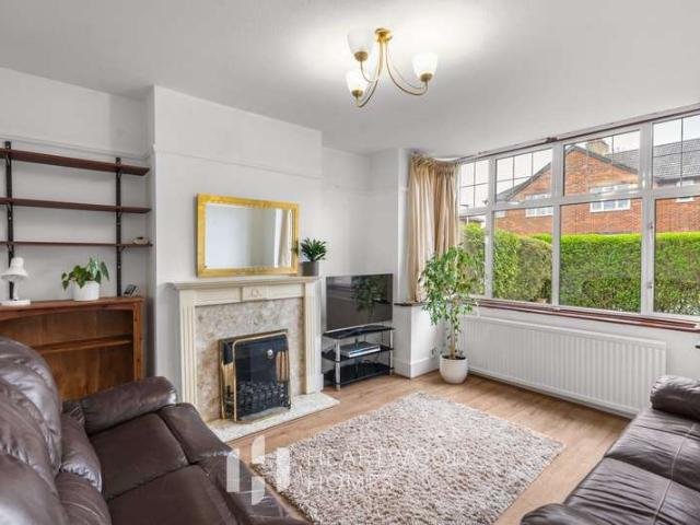 4 Bedroom Semi Detached House