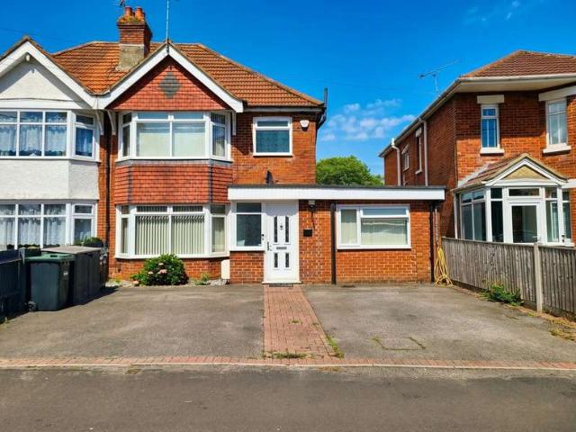 4 Bedroom Semi Detached House