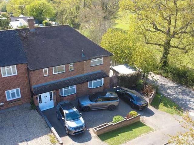 4 Bedroom Semi Detached House