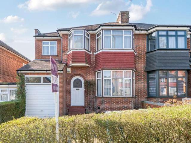 4 Bedroom Semi Detached House