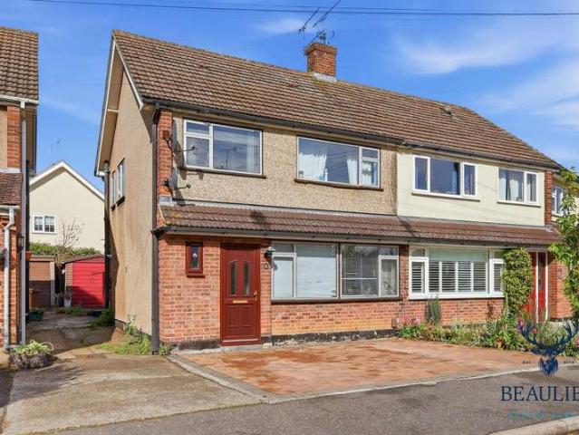 4 Bedroom Semi Detached House
