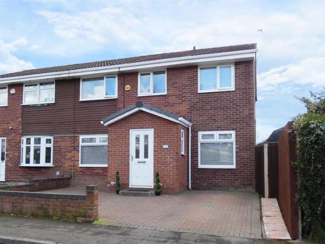4 Bedroom Semi Detached House