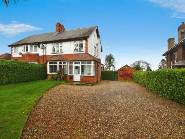 4 Bedroom Semi Detached House