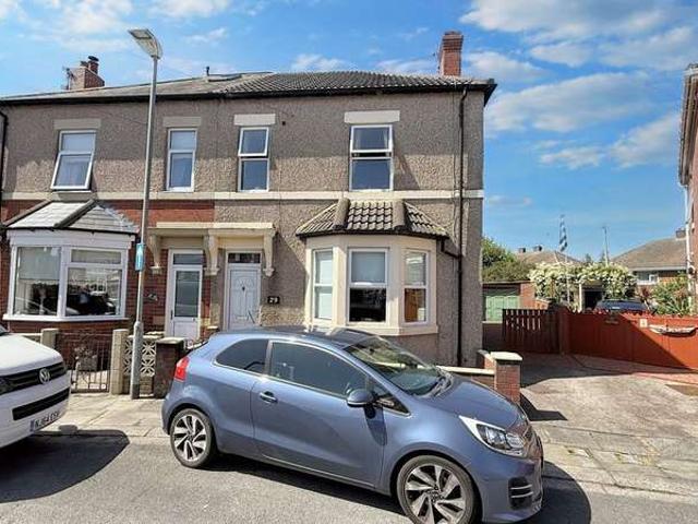 4 Bedroom Semi Detached House