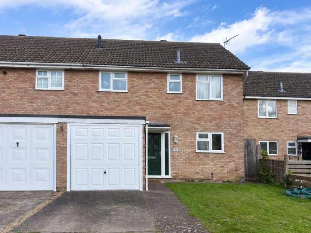 4 Bedroom Semi Detached House