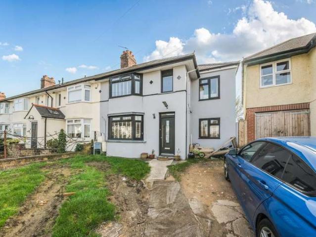 4 Bedroom Semi Detached House