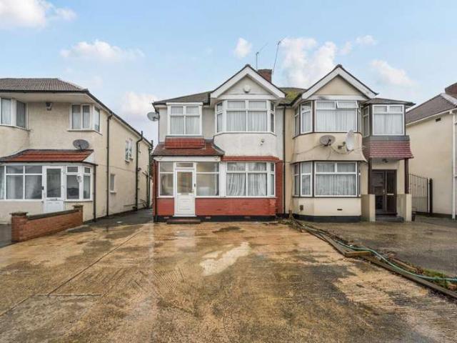 4 Bedroom Semi Detached House